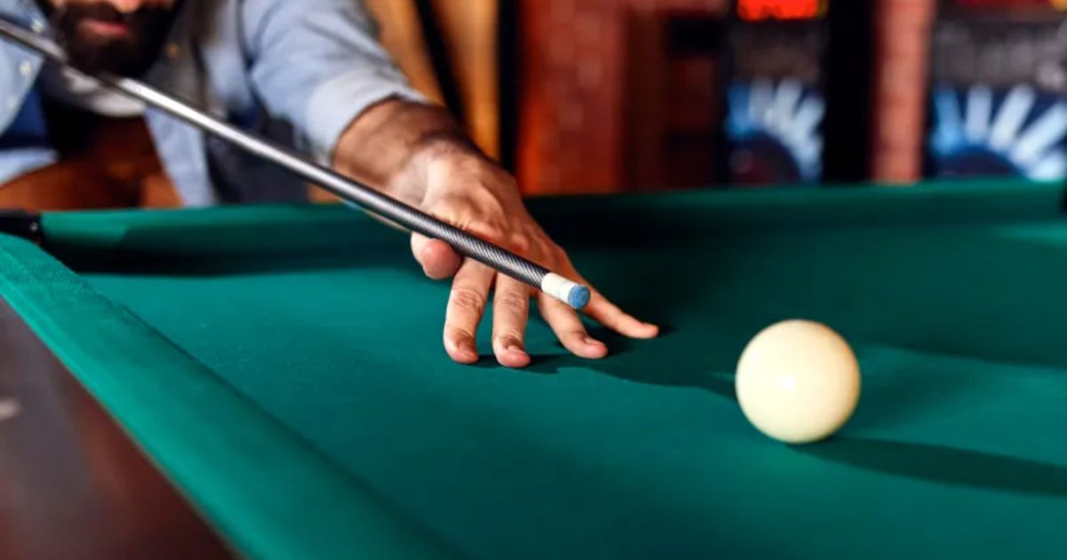 6 Expert Tips To Set Up Your Perfect Pool Stance - Pearson Cues